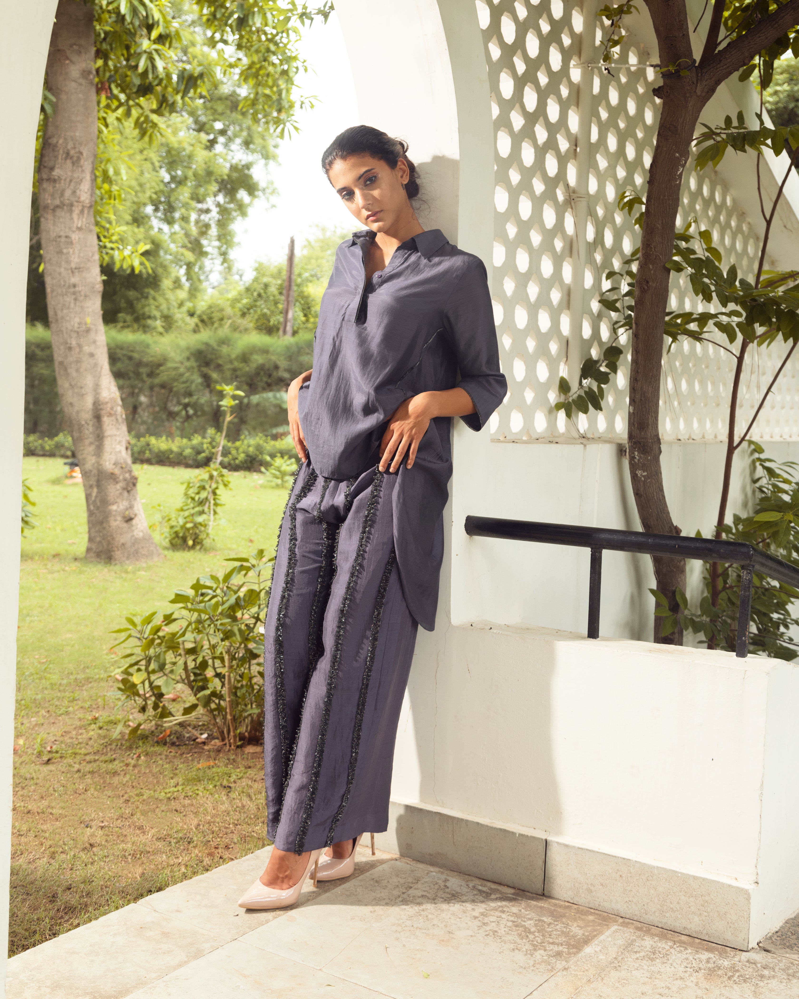 PEWTER GREY SILK PANTS – divyajainstudio